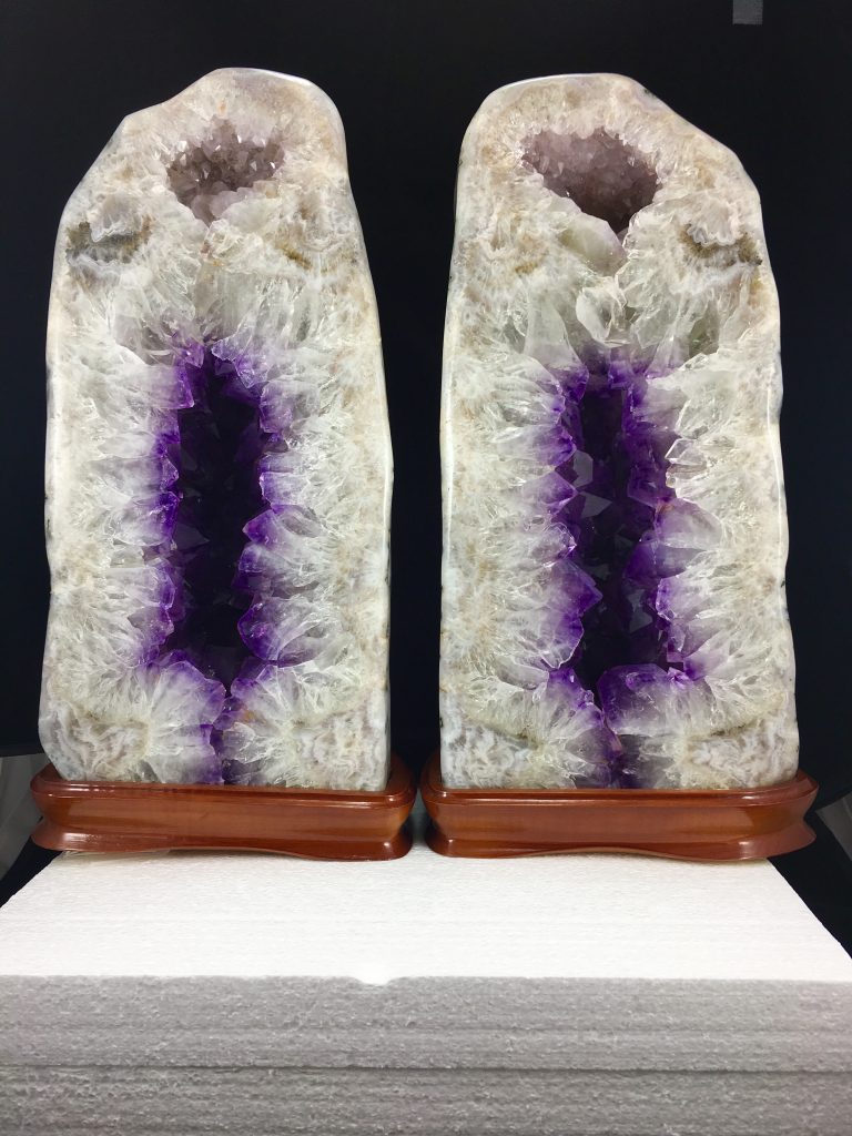 #24 Brazilian Geodes | Unseen World Gallery